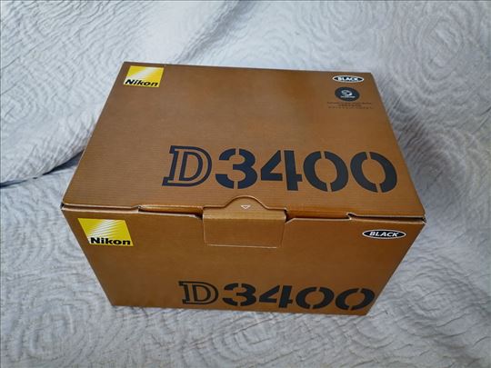 Nikon D3400 sa obj. 18-55 ili 18-105 2958 okidanja