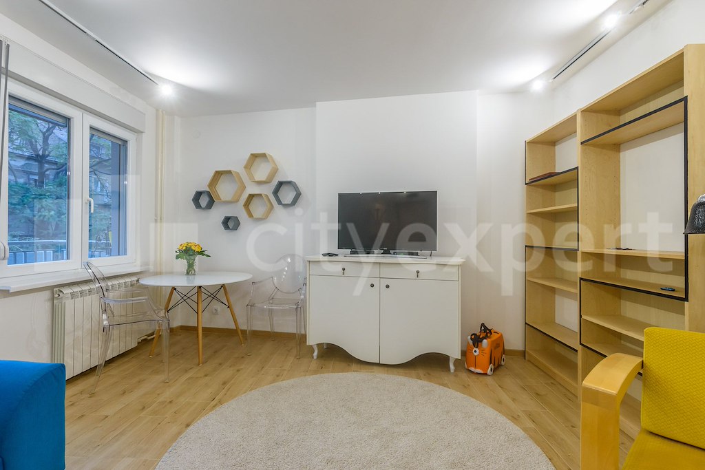 Stan za izdavanje BEZ PROVIZIJE: Trosoban, 65m², Nevesinjska, Vračar - 1200€