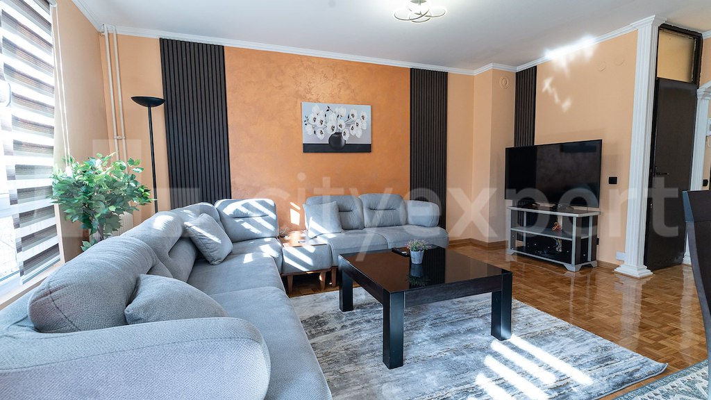 Stan za izdavanje BEZ PROVIZIJE: Dvosoban, 62m², Ismeta Mujezinovića, Novi Beograd - 850€