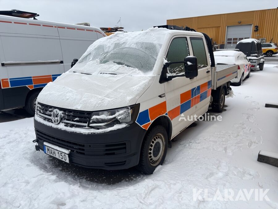 Prodaje se Volkswagen Transporter kamion s ravnom platformom < 3.5t na aukciji