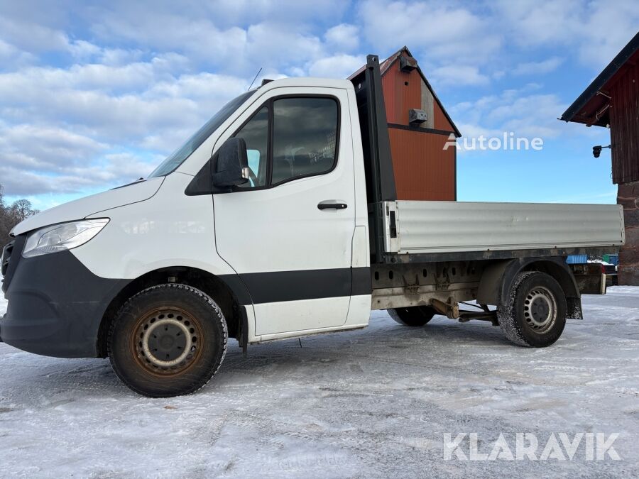 Prodaje se Mercedes-Benz Sprinter kamion s ravnom platformom < 3.5t na aukciji