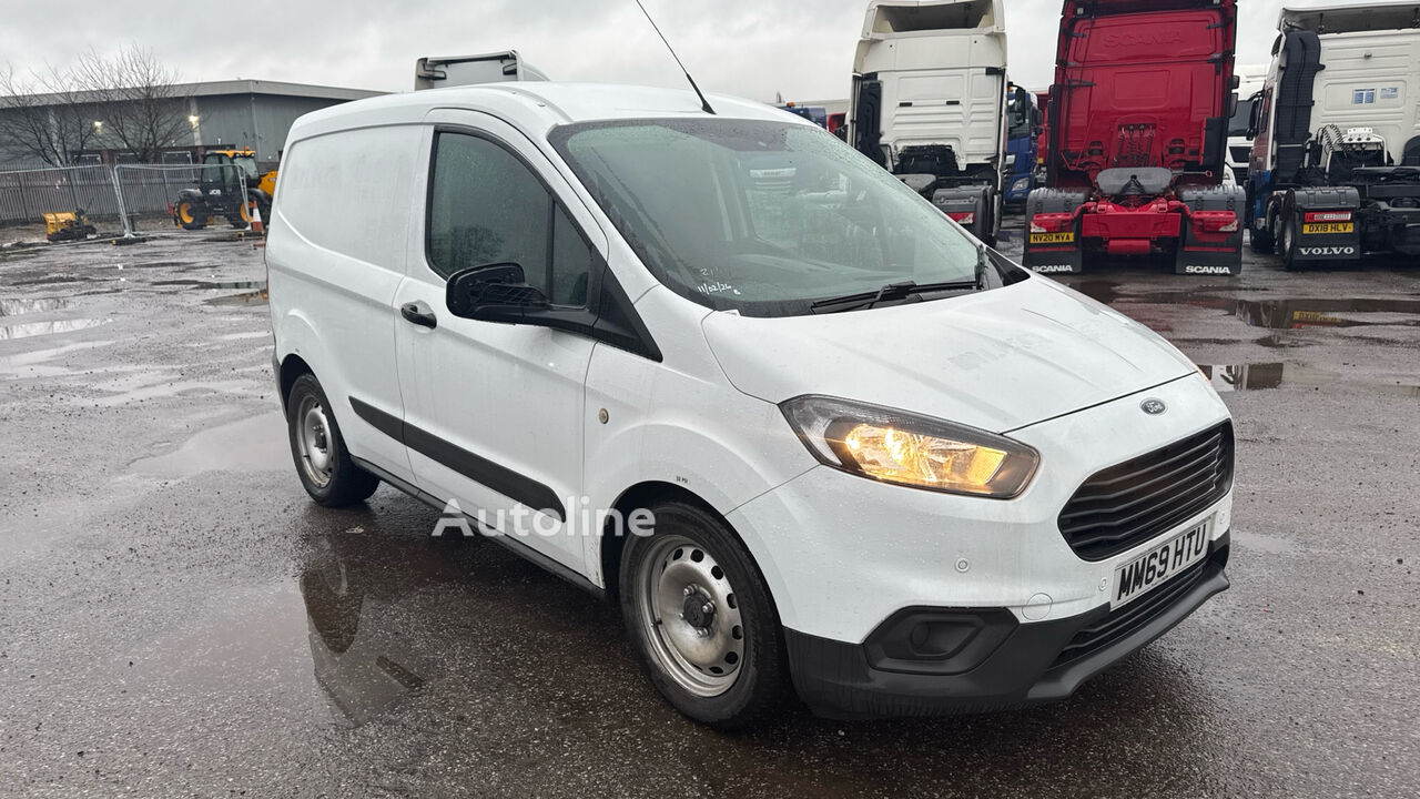 Prodaje se Ford TRANSIT COURIER Base 1.0 EcoBoost Leader Van [6 Speed] laki furgon na aukciji
