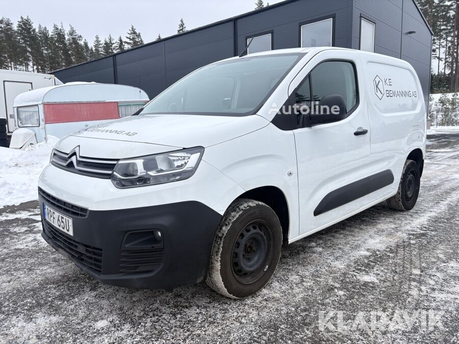 Prodaje se Citroen Berlingo laki furgon na aukciji