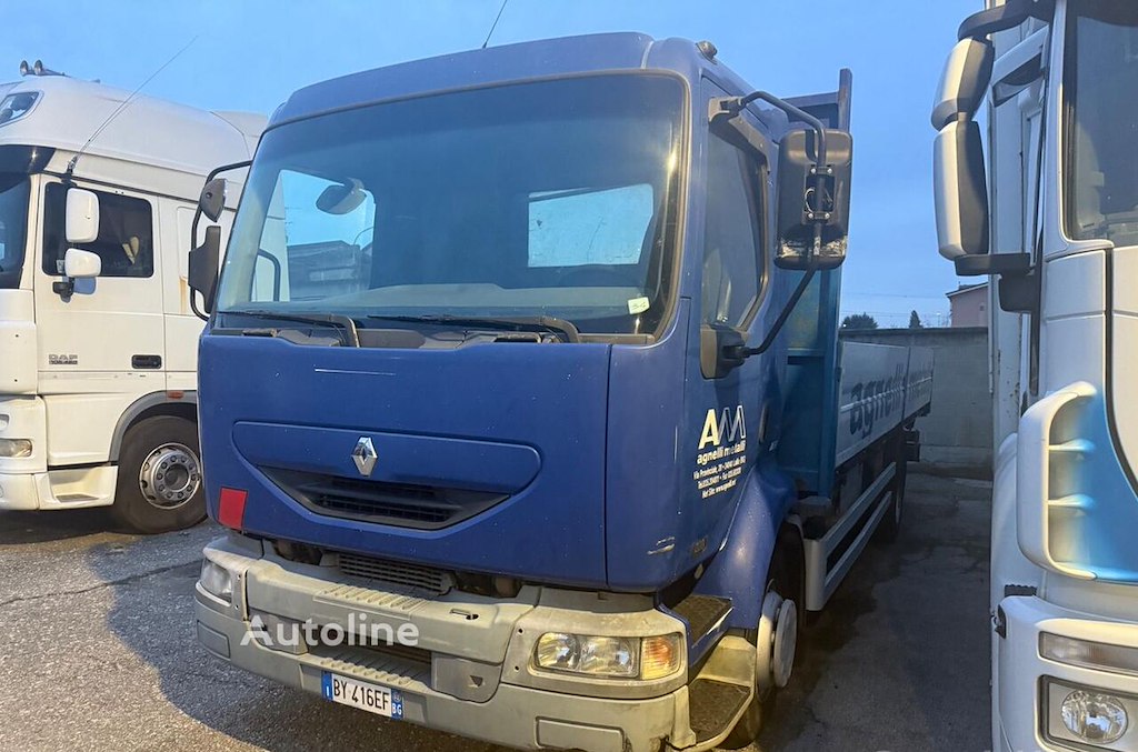 Renault 220 dci kamion s ravnom platformom