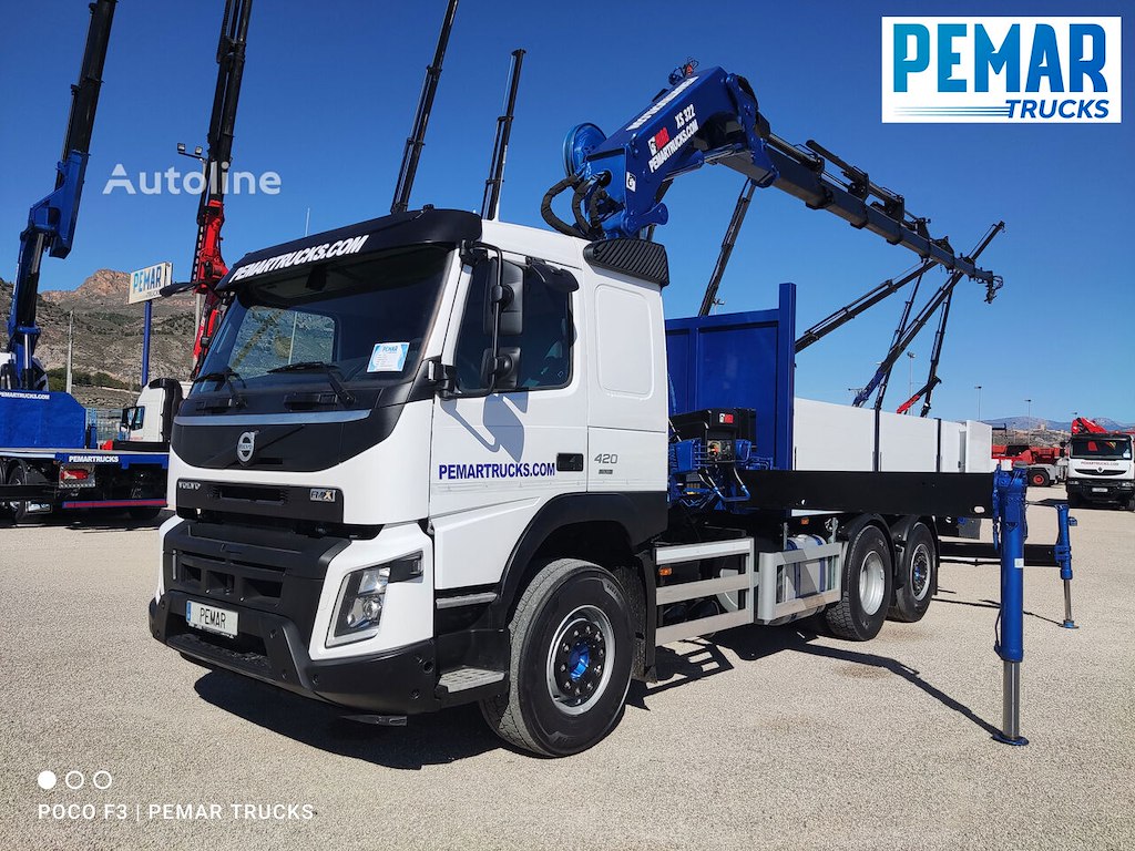 Volvo FMX 420 6X2 GRUA HIAB 322 CAJA FIJA EURO 6 kamion s ravnom platformom