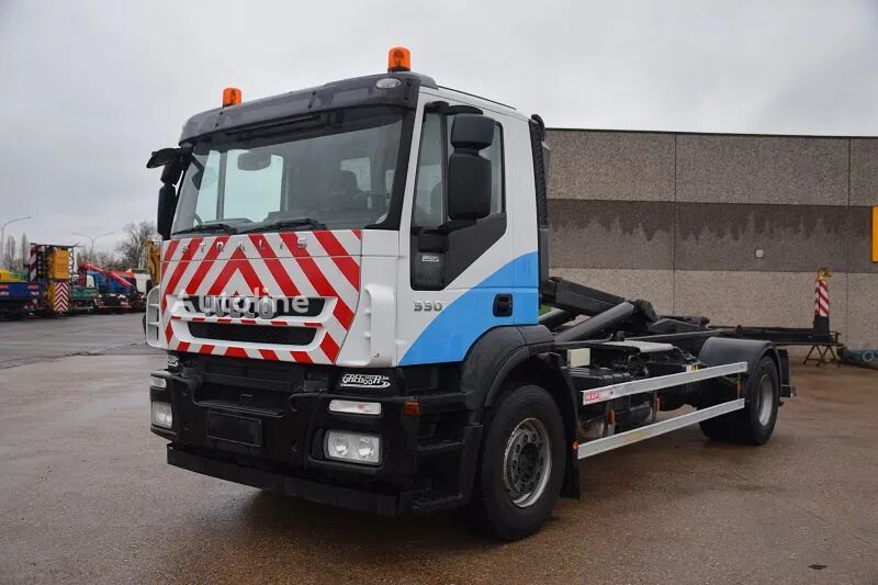 IVECO Stralis 330 kamion rol kiper