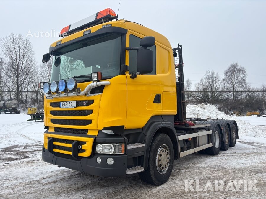 Prodaje se Scania R560 rol kiper sa kukom na aukciji