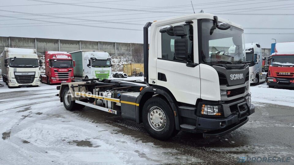 Scania P280 N323 4x2 EURO 6 - hákový nosič kontejnerů kamion rol kiper