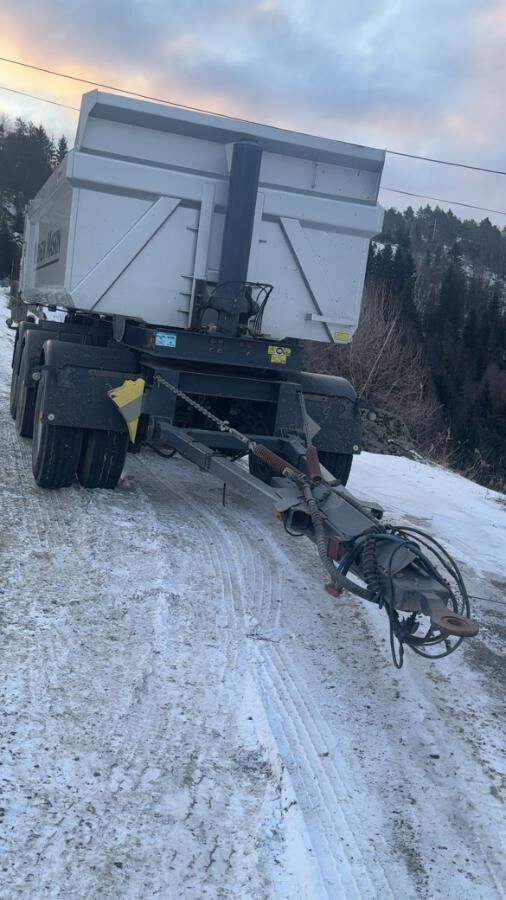 Prodaje se Istrail Slepehenger prikolicu kiper na aukciji