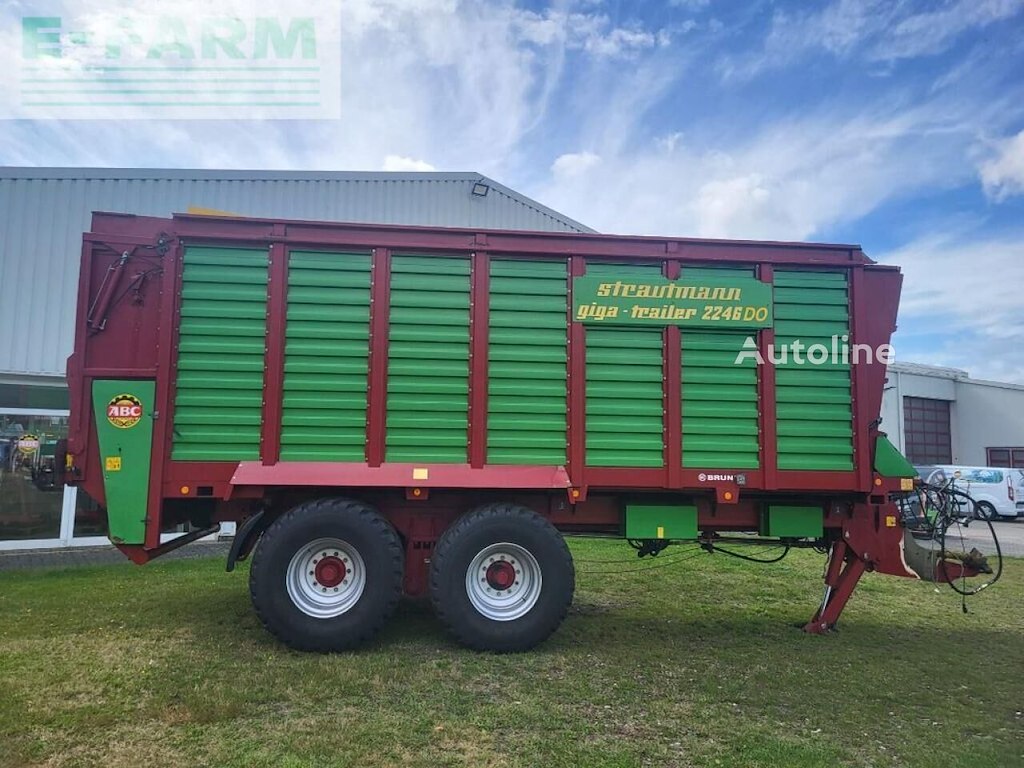 Strautmann giga-trailer 2246 do prikolica platforma