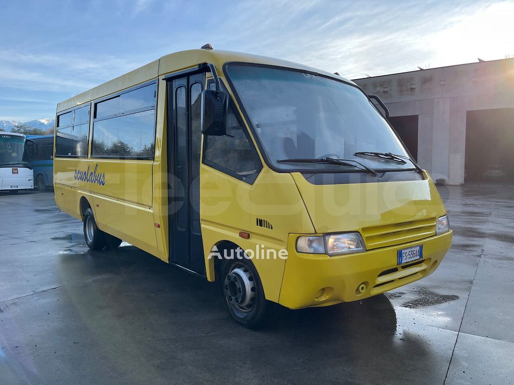 IVECO Cacciamali školski autobus