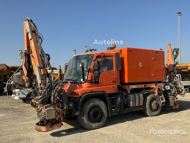 Prodaje se Mercedes-Benz Unimog 500 univerzalnu komunalnu mašinu na aukciji