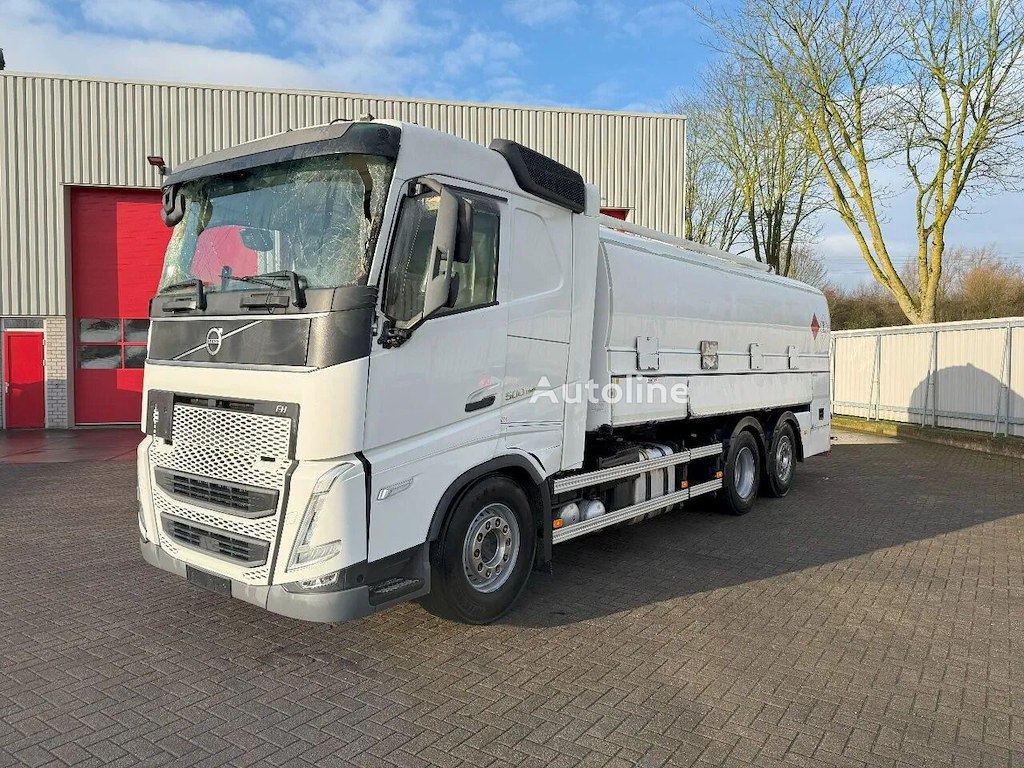 Volvo FH5-500 6X2 / ENGINE RUNNING / LIFT+LENKACHSE / FULL AIR / ADR / autocisterna nakon udesa
