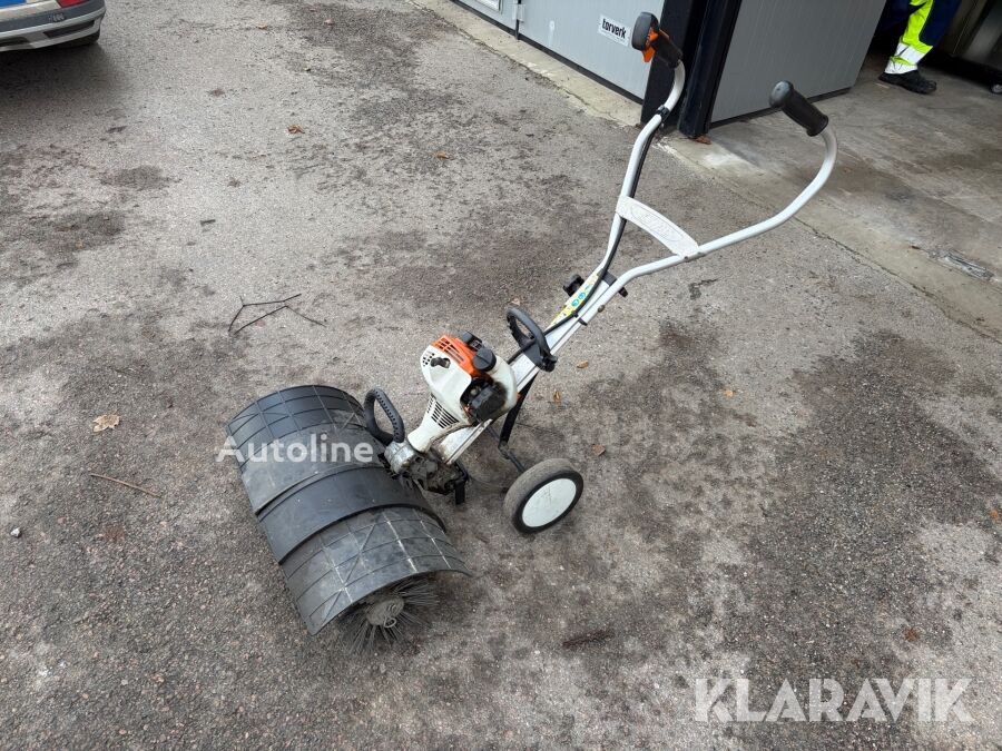 Prodaje se Stihl MM 55 vozilo za čišćenje ulica na aukciji