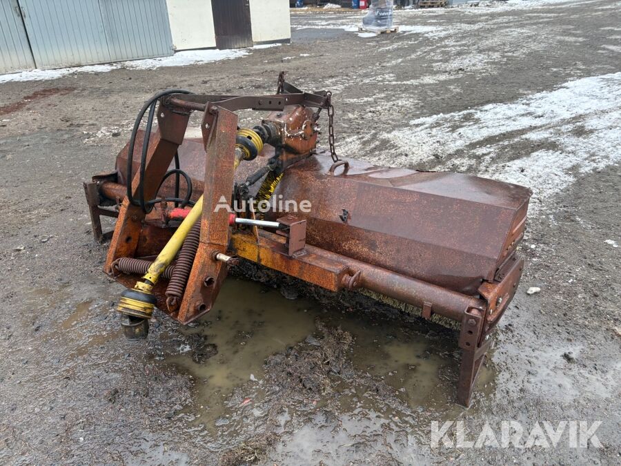 Prodaje se Sopvals vozilo za čišćenje ulica na aukciji