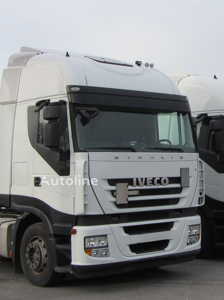 IVECO 440S42 tegljač