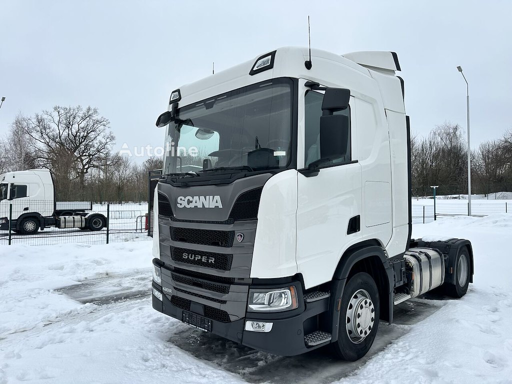 Novi Scania R420 tegljač