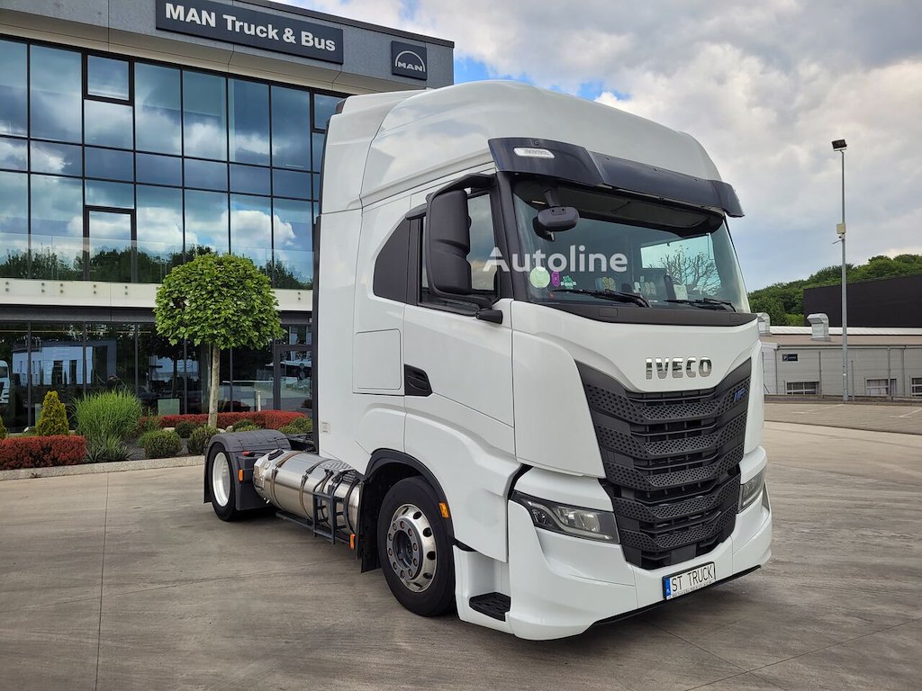 IVECO S-WAY460 LNG/20 STK/RETARDER/GAS IN DER EU 0.49€ tegljač