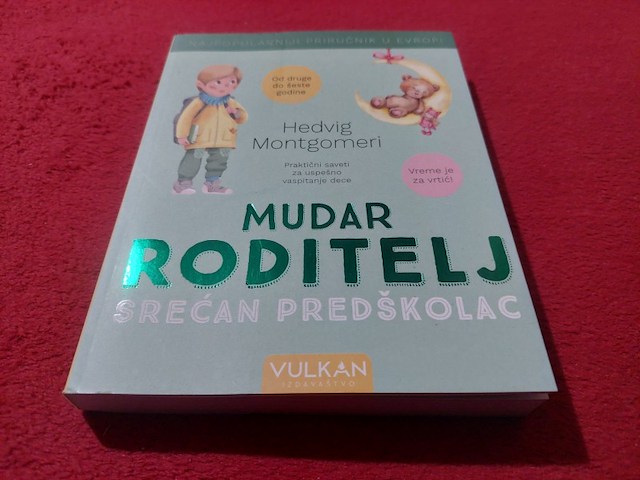 Mudar roditelj srećan predškolac H. Mntgomeri kao NOVA
