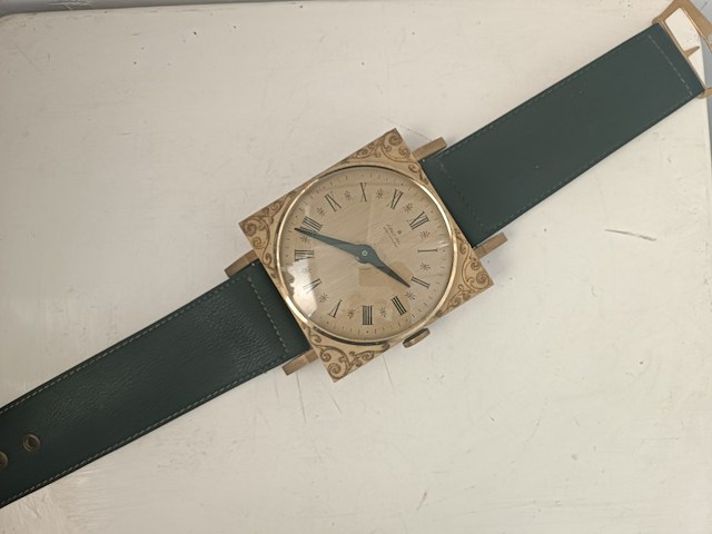 VINTAGE JUNGHANS Electronic – zidni sat u obliku ručnog