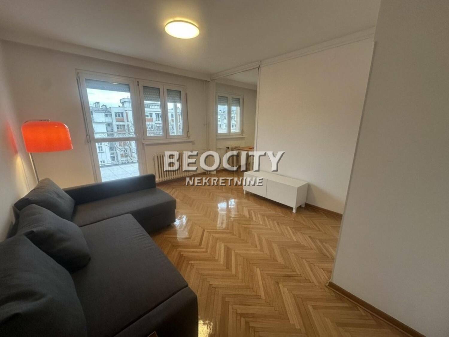 Vračar, Krunska, Desanke Maksimović, 2.0, 50m2, 1000EUR