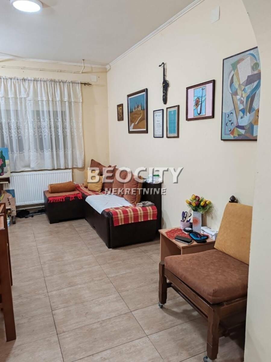 Ruma, Centar, Vrdnička, 5.5, 300m2, 165000EUR