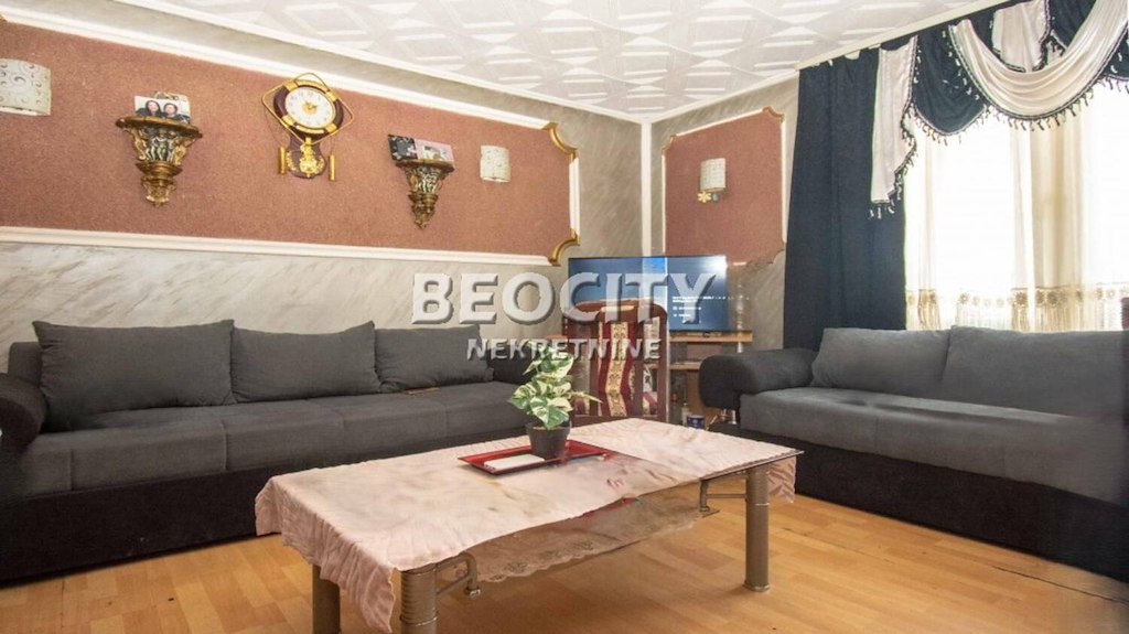 Grocka, Kaluđerica, Radojke Lakić, 7.0, 350m2, 180000EUR