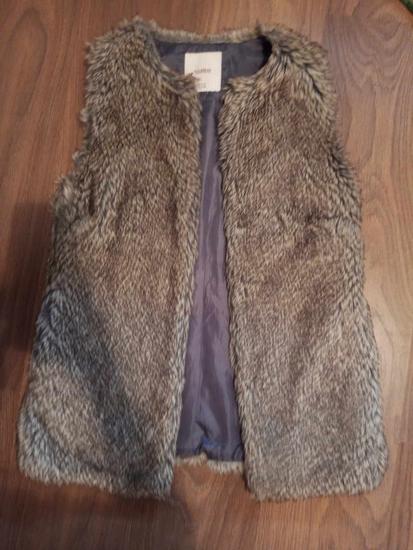 Krzneni Pull&Bear Vel,S