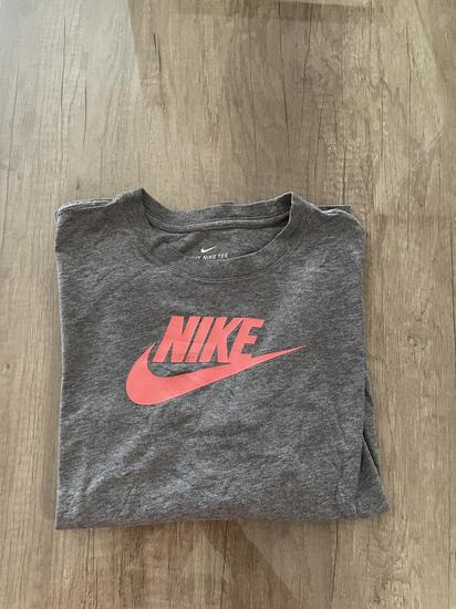 Nike original pamucna s/m kao nova