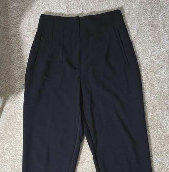 Zara pantalone dublji struk