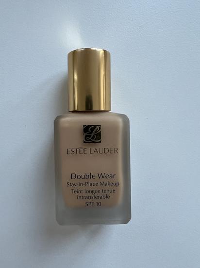 Estee Laurer puder