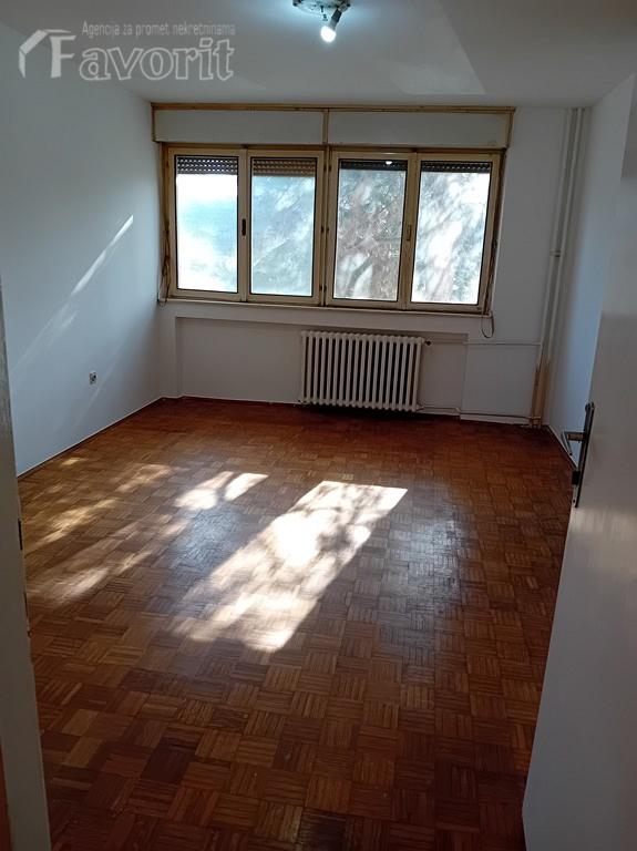 MIRIJEVO, MATICE SRPSKE, 85m2