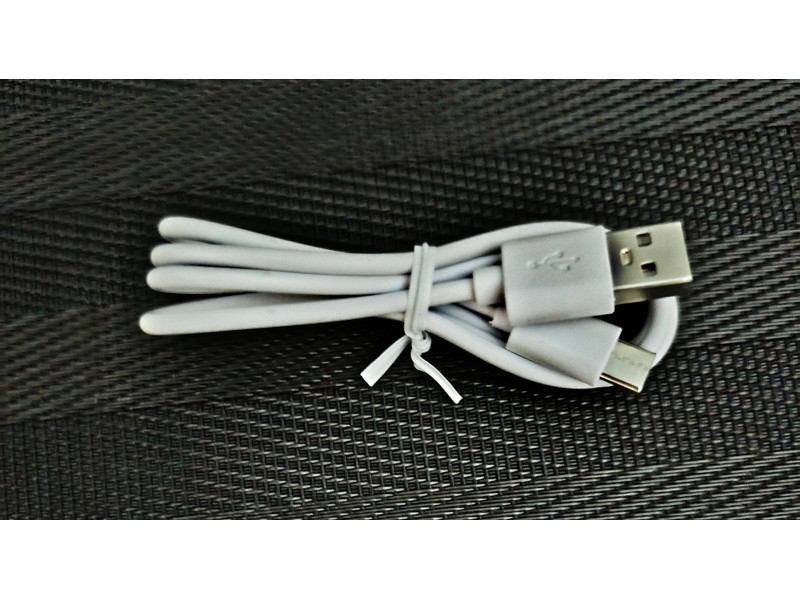 USB kabl za punjač (poštarina 200 dinara)