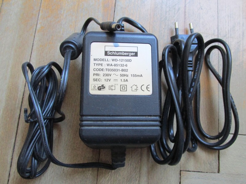 Adapter / Ispravljač / Punjač 12V / 1,5A Schlumberger