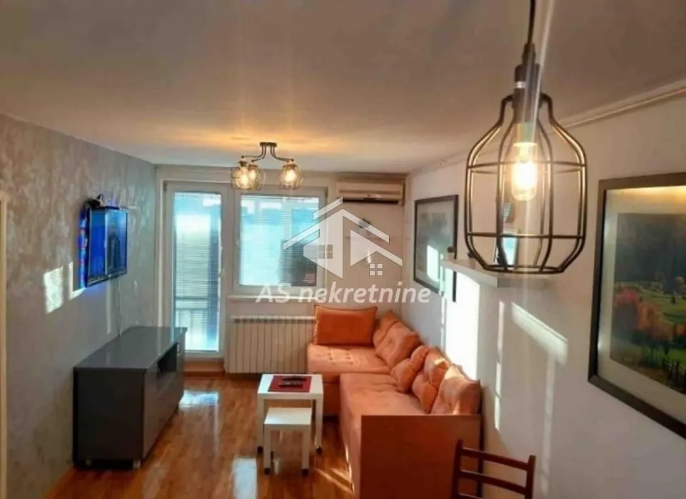 Izdavanje, dvosoban stan, 54m², Đeram Pijaca, Beograd