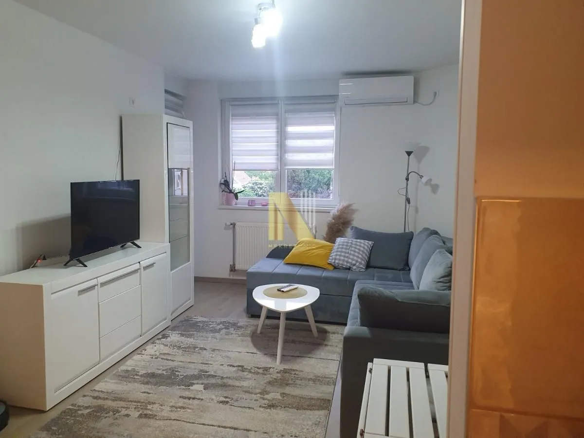 Izdavanje, jednosoban stan, 36m², Petrovaradin, Novi Sad