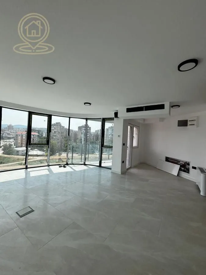 Izdavanje, poslovni prostor, 472m², Medijana, Niš