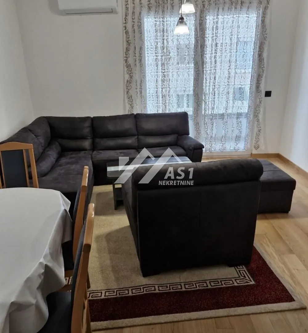 Izdavanje, dvosoban stan, 45m², Grbavica, Novi Sad Sve Podlokacije