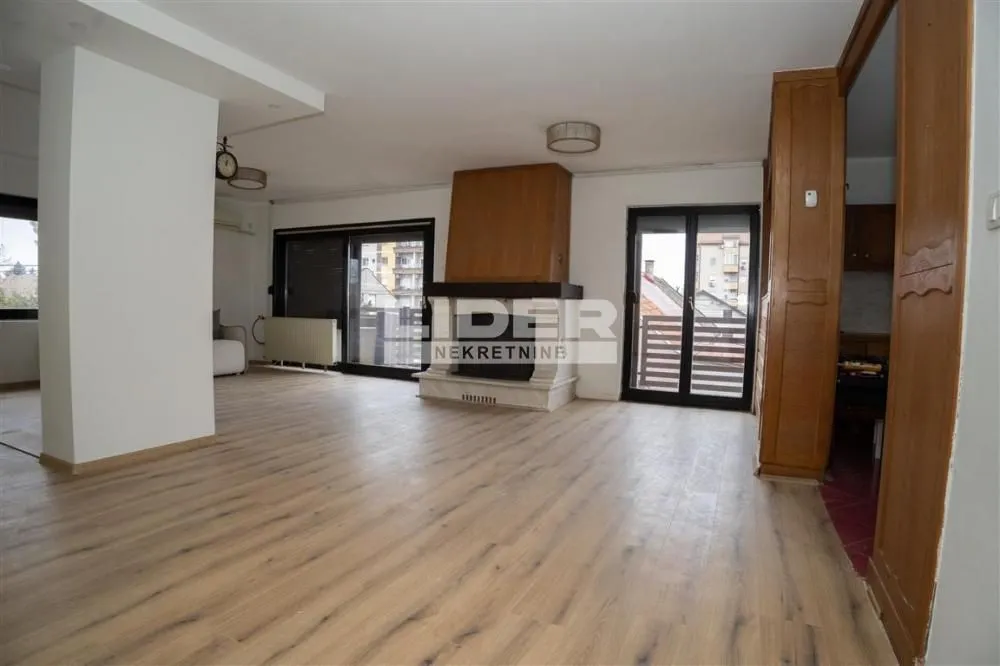 Prodaja, trosoban stan, 111m², Palilula Sve Podlokacije, Beograd