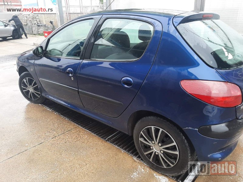 Peugeot 206 5vr.1.1b-9.2026