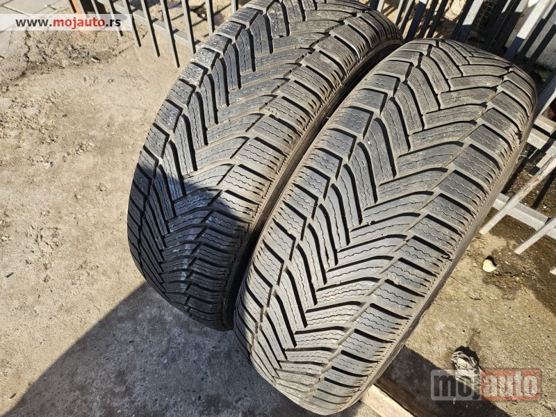 215-70-17 Michelin kao nove odlicne m+s
