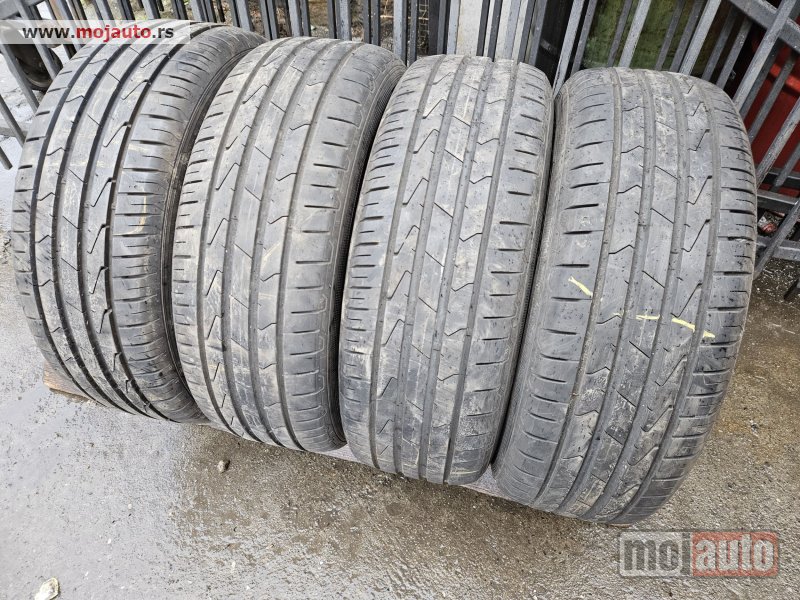 205-60-16 Hankook kao nove odlicne