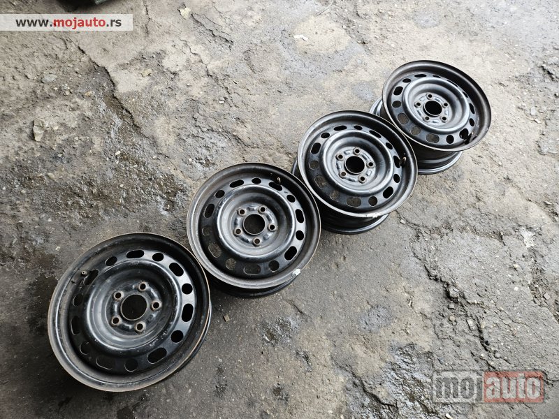 Celicne Felne 15Coli 5x114,3 Mazda odlicne povoljno