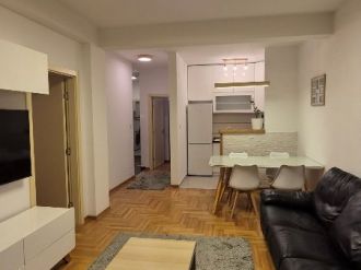 52m² 650€
Beograd, Zvezdara, Đeram pijaca, Preševska