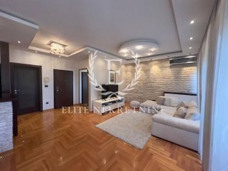 100m² 1.500€
Beograd, Vračar, Crveni krst, Izdavanje/Cetvorosoban lux stan, garaza, novogradnja