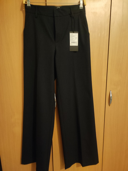 Legend elegantne teget pantalone sa prugicama 36