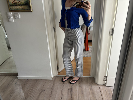 Zara prugaste pantalone