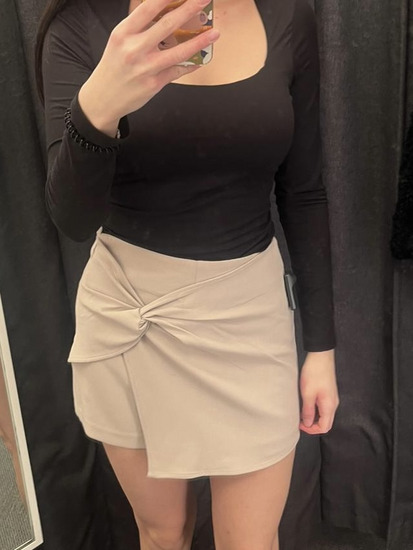 Reserved skort