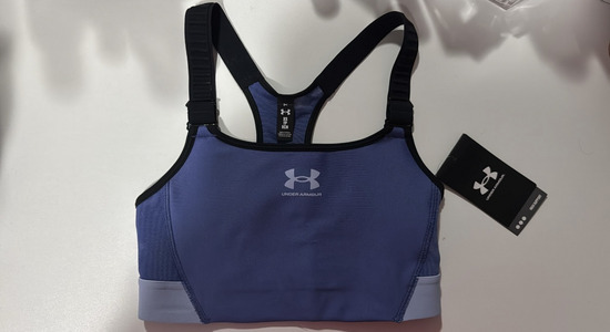 UA top Under Armour PTT GRATIS