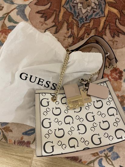 Guess torba kao nova%4500